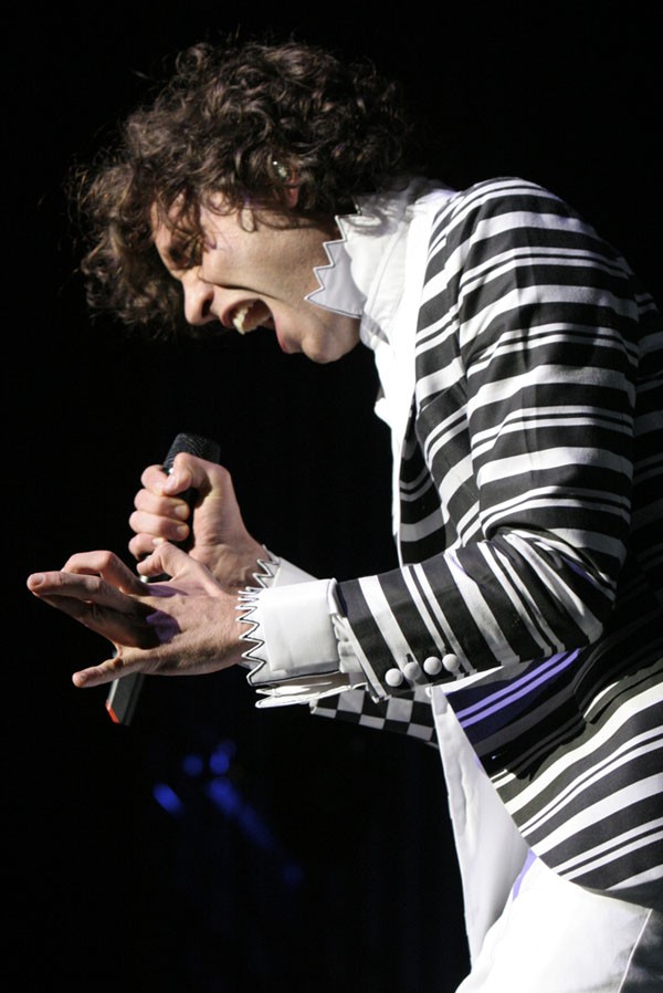 Photos: Mika | East Bay Express | Oakland, Berkeley & Alameda