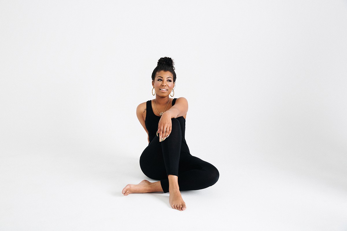 Bay Area R&B Singer Illa Gets Ready to Boss Up | East Bay Express ...