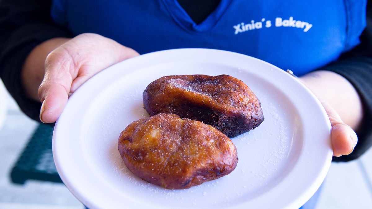 Feeling at Home at Xinia's Bakery | East Bay Express | Oakland ...