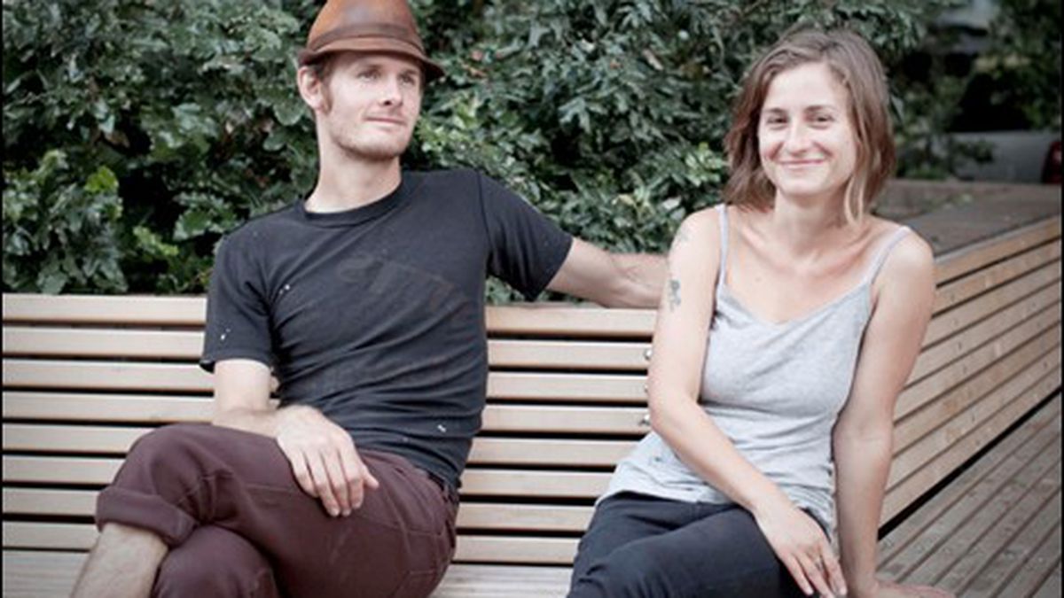 Writ in Silian Rail | East Bay Express | Oakland, Berkeley & Alameda