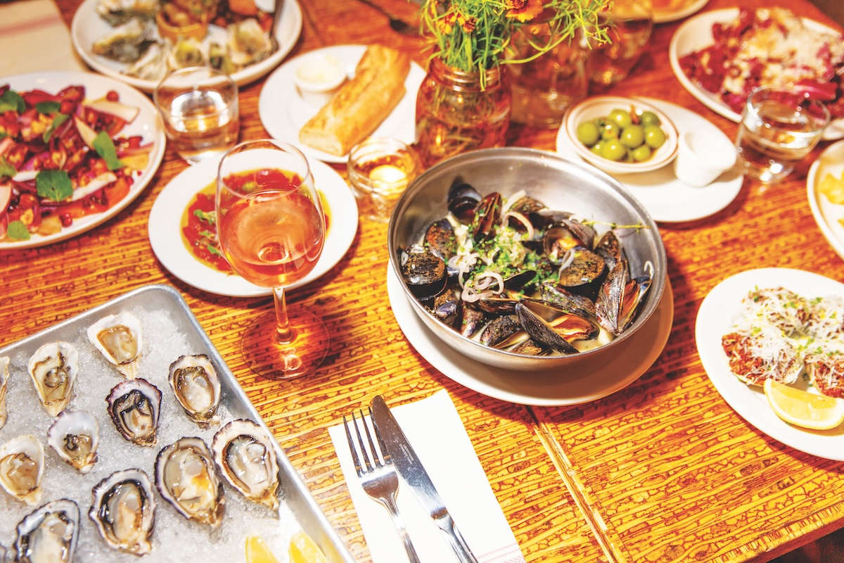 The Salty Pearl Sells Seafood by the Seashore